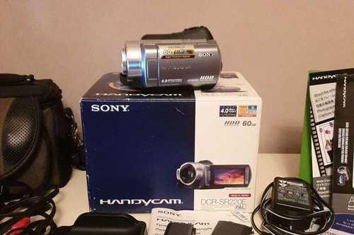 Видеокамера sony DCR-SR220E