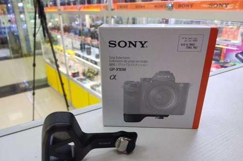 Ручка хват Sony GP-X1EM для 7M2/ 7SM2/ 7RM2/ 9