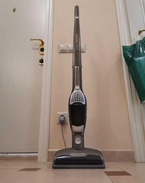 Пылесос Electrolux Ergorapido ZB2901