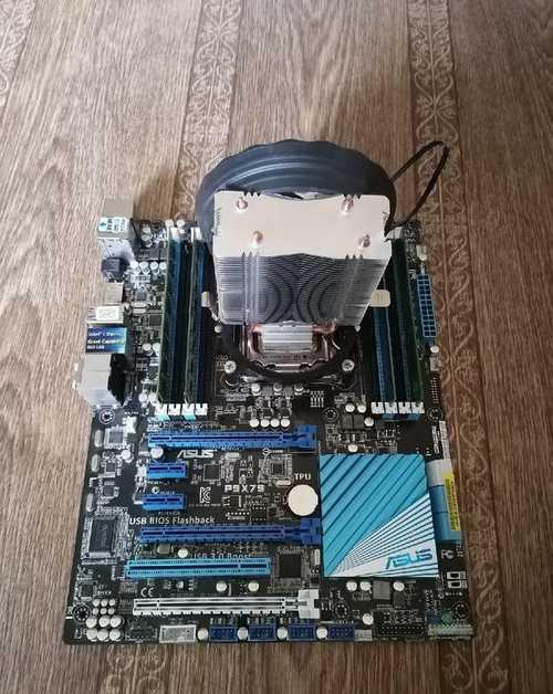 Asus P9X79 LGA2011/i7/16Gb