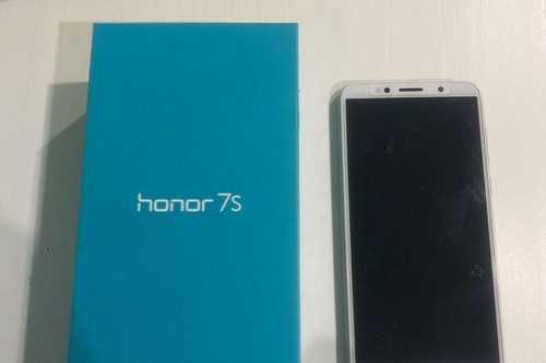Телефон honor 7s