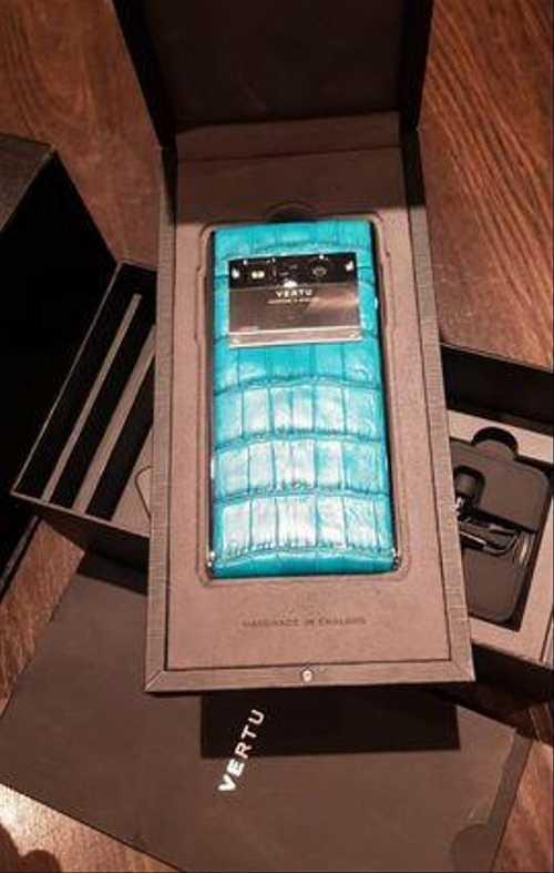 Vertu Aster alligator