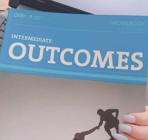 Outcomes intermediate tests. Рабочая тетрадь Intermediate. Учебник outcomes. Outcomes Intermediate.