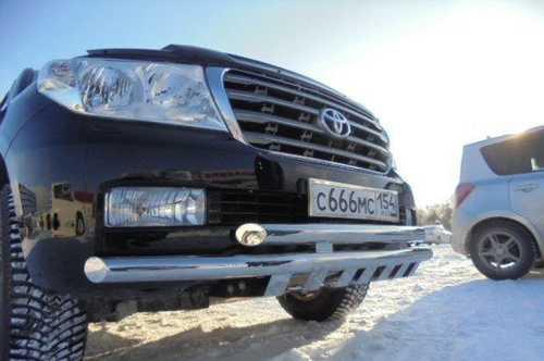 Toyota Land Cruiser передняя защита "Мир автолюбит