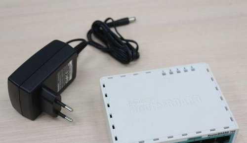 Маршрутизатор MikroTik RouterBoard RB750