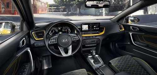 Ремонт восстановление торпедо Kia ceed со строчкой