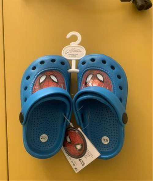 Crocs человек паук