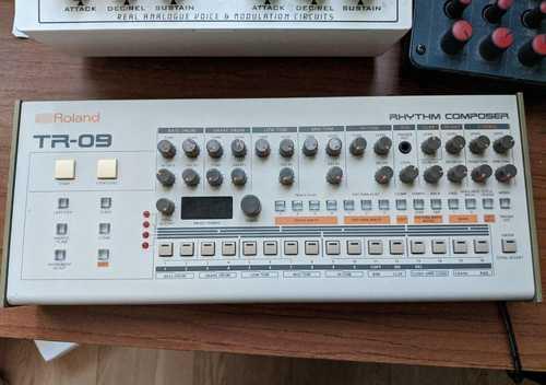 Драм машина roland tr 09