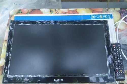 LED телевизор Samsung UE19F4000 + антенна