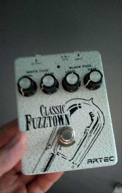 Гитарная педаль Artec Fuzztown