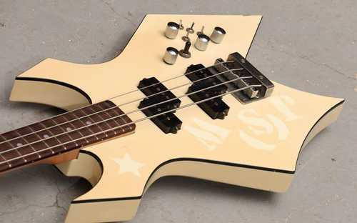 B.C. Rich NJ Warlock Bass