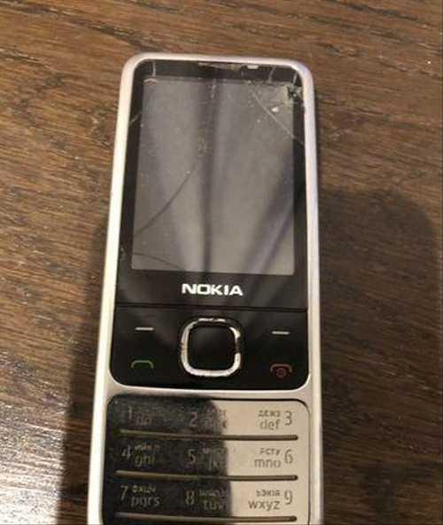 Телефон Nokia 6700