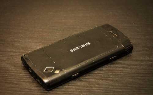 SAMSUNG Wave II GT-S8530