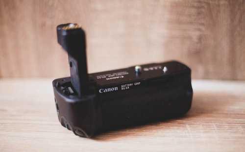 Батарейный блок Canon BG-E4