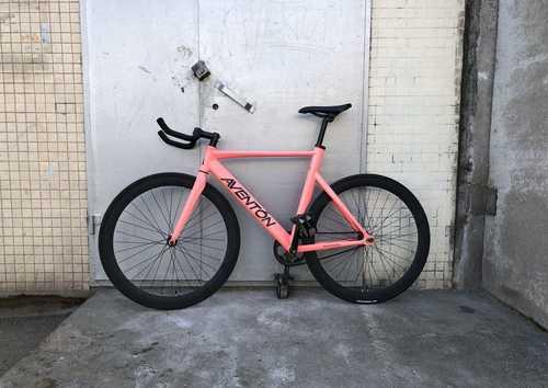 Fixed gear велосипед Aventon Mataro Pink