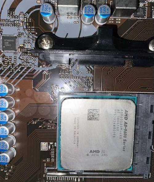 Процессор AMD A8 9600 AM4