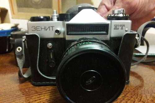Фотоаппарат зенит ет и принадлежности (новое)