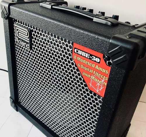 Комбоусилитель roland cube 30