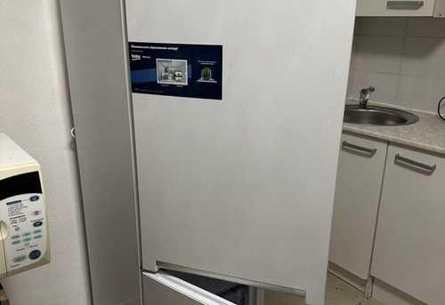 Холодильник бу как новый