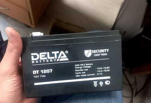 Аккумуляторные батарейки Delta dt v12 7ah