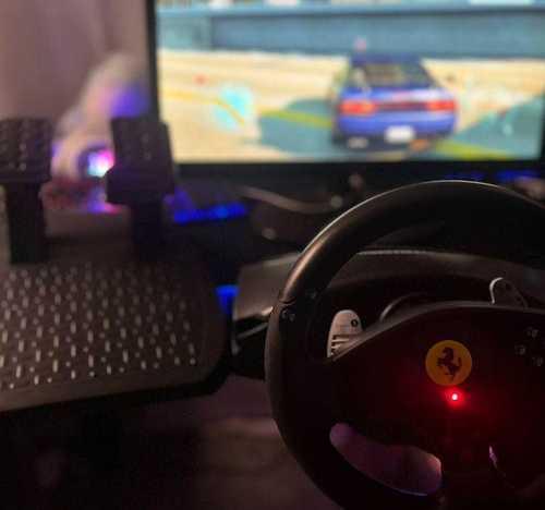 Игровой руль Thrustmaster ferrari