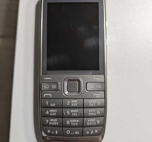 Nokia E52