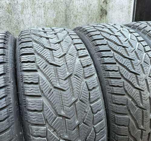 Tigar Winter 225/45 R18 88T