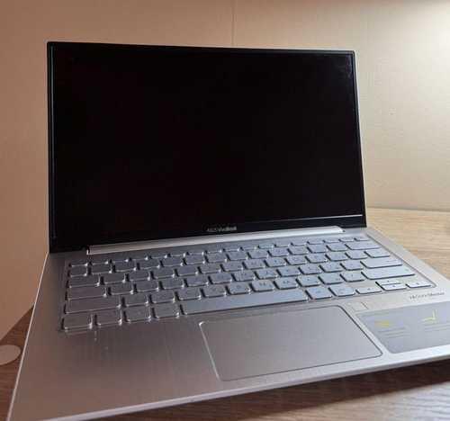 Asus VivoBook S330U