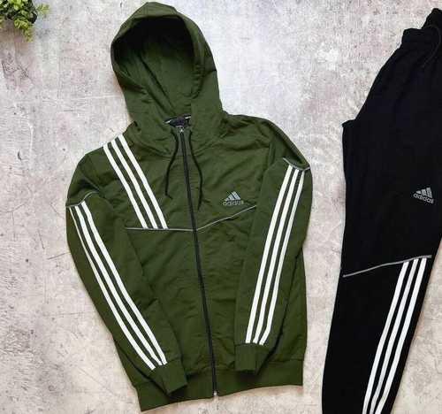 Спортивные костюмы Adidas