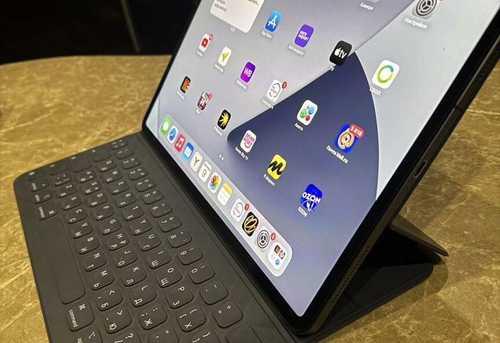 iPad pro 12.9 2018 256 gb cellular +чехол клавиату