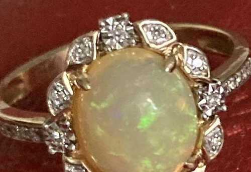 Золотое кольцо 585 с бриллиантами и опалом