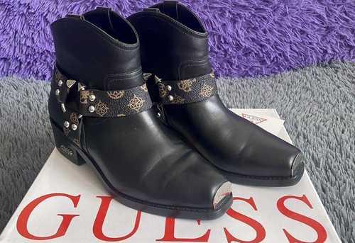 Ботинки женские Guess