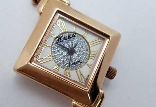 Часы женские с браслетом золото 585