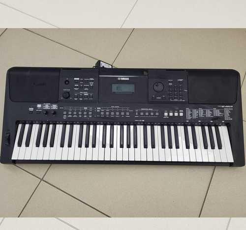 Синтезатор Yamaha psr e463