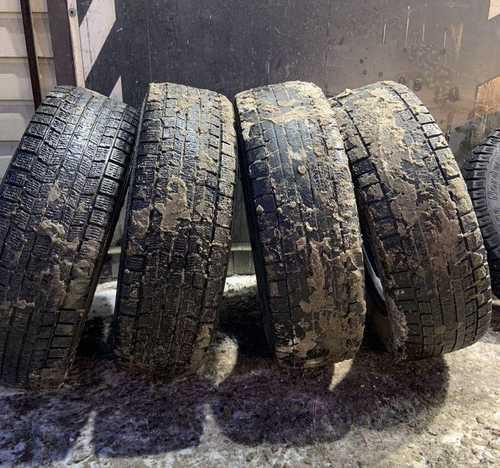 Dunlop Grandtrek Ice 02 205/70 R15