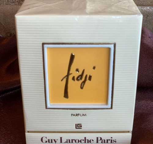 Fidji Parfum Guy Laroche духи 7мл слюда