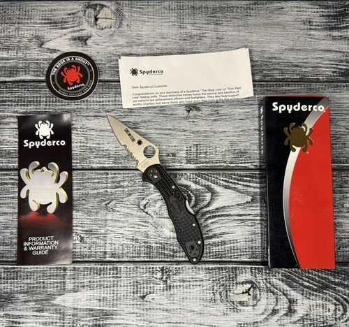 Spyderco Delica 4 Red Line C11fpsbkrd