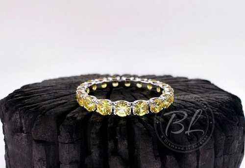 Обручальное кольцо с бриллиантом