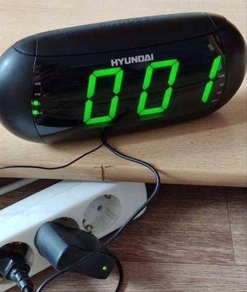 Радио часы будильник hyundai H-1550