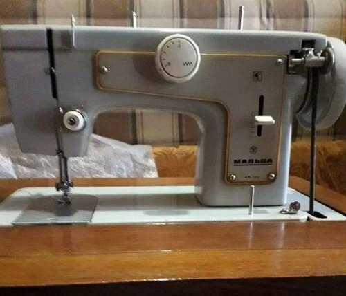 Швейная машинка Мальва
