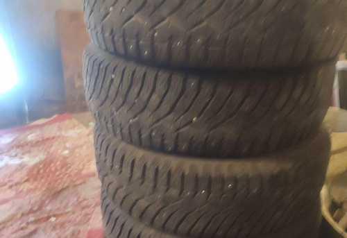 Nitto Therma Spike 215/70 R16 100T