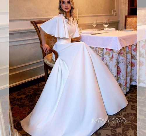 Свадебное платье (48 размер)