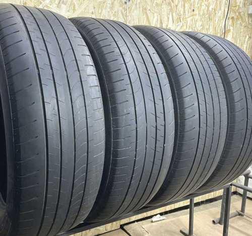 Bridgestone Dueler H/T 235/55 R20 92M