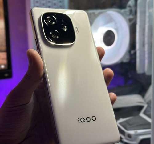 vivo iQOO Z9 Turbo, 16/256 ГБ