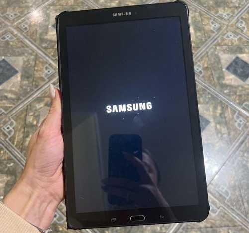 Планшет Samsung galaxy tab E