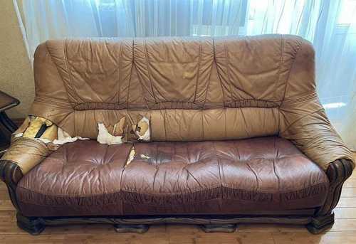 Кожаный раскладной диван бу