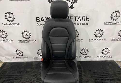 Сиденье переднее левое Mercedes-Benz C-Класс