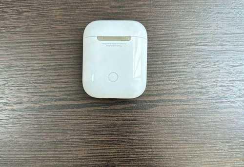 Наушники Apple AirPods with Charging Case