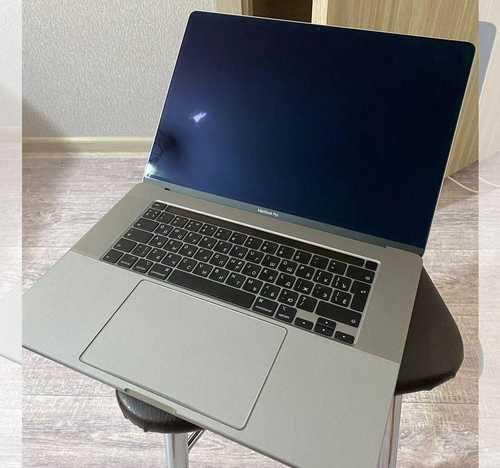 MacBook Pro 16 дюймов