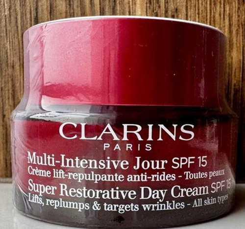 Clarins Super Restorative Day Cream SPF15 50ml